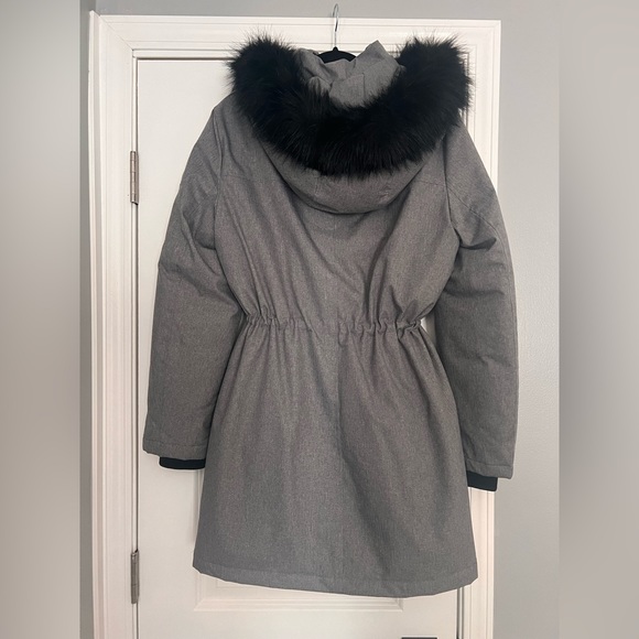 Ivanka Trump | Jackets & Coats | Ivanka Trump Puffer | Poshmark